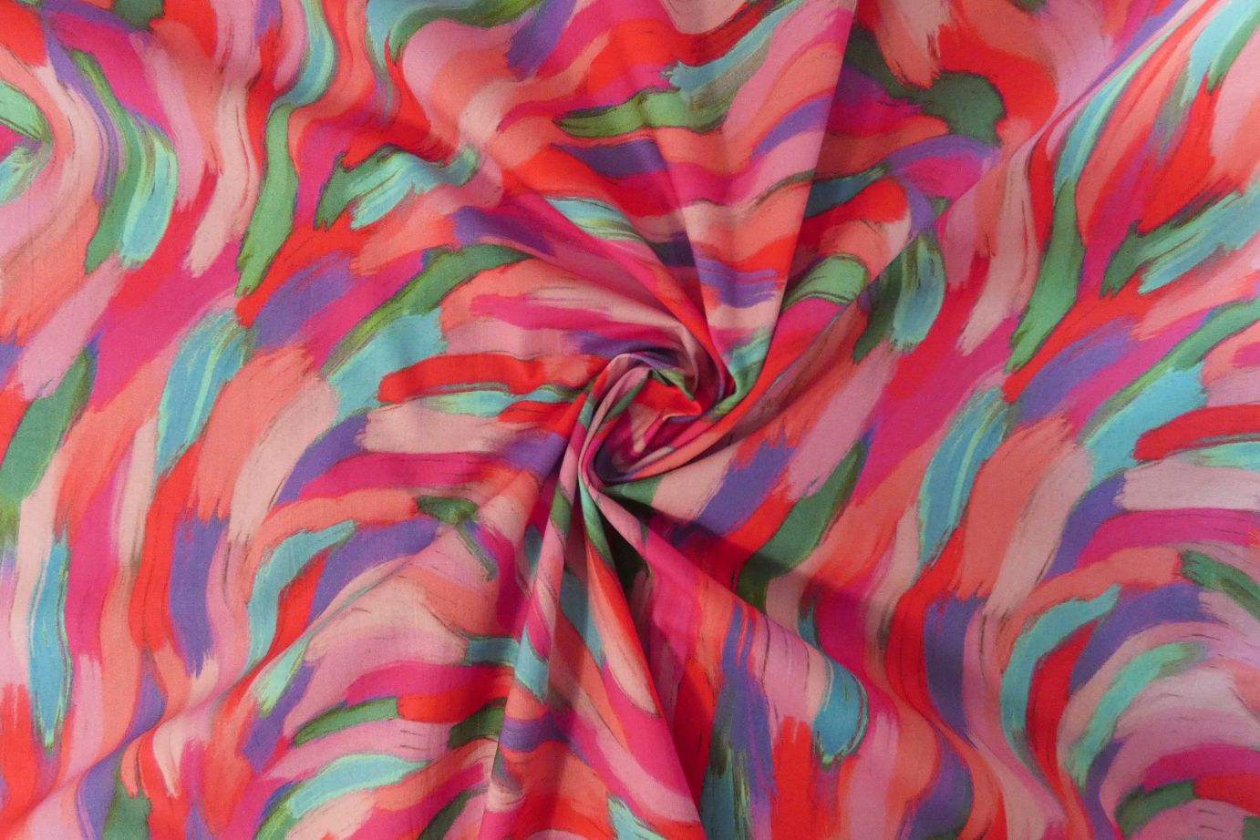 LADY McELROY • COTTON MARLIE-CARE LAWN • ARABESQUE • $36.00/metre ...