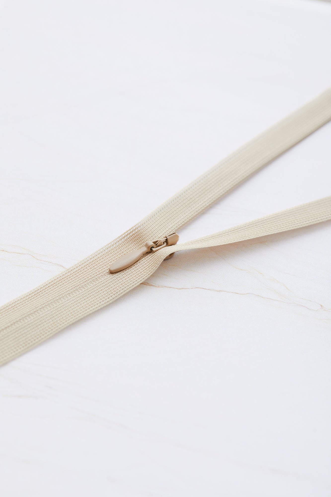 YKK® INVISIBLE ZIPPER • mind the MAKER® • 30cm or 60cm – Pattern ...