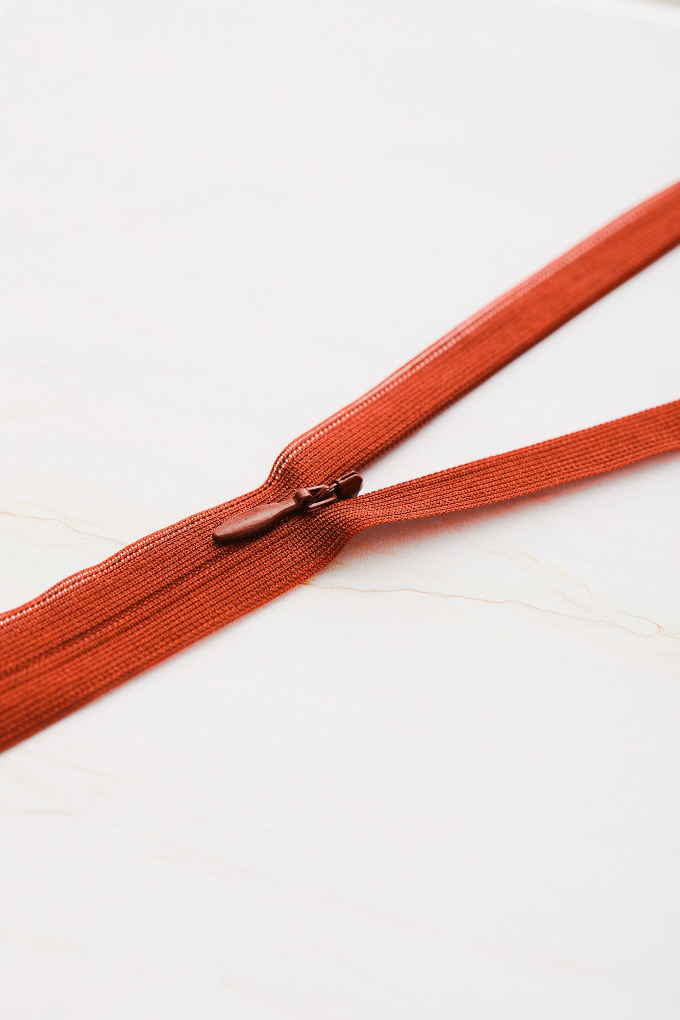 YKK® INVISIBLE ZIPPER • mind the MAKER® • 30cm or 60cm – Pattern ...