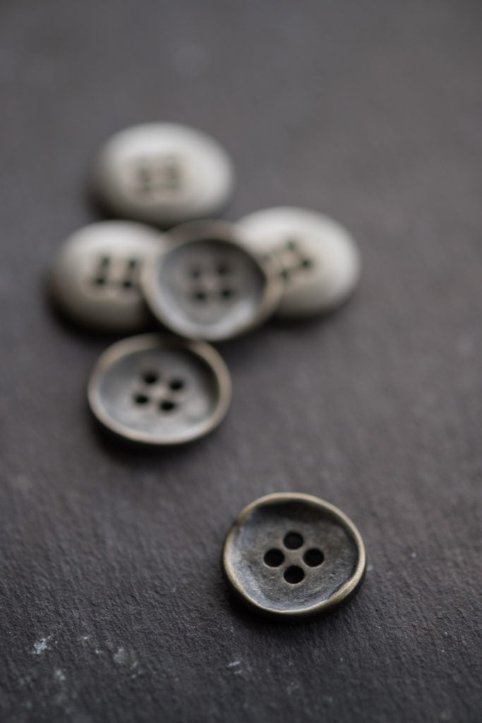 STAMPED METAL BUTTONS • 20mm – Pattern Scissors Frock